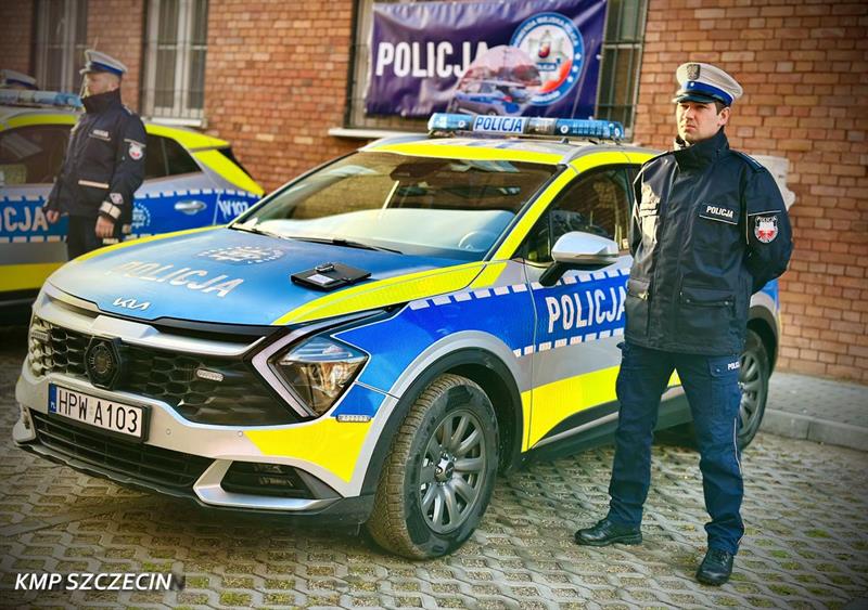 Nowe radiowozy dla szczecińskiej policji - Info&Tips